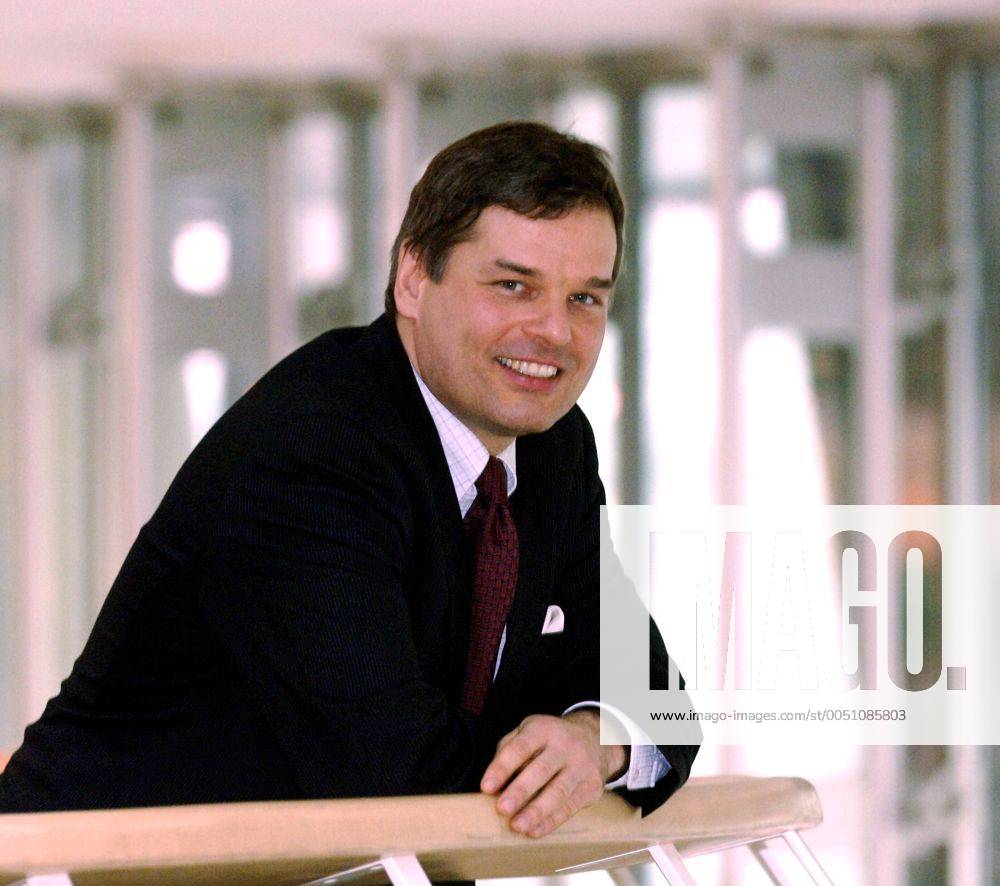 Dr. Andreas Eckert in