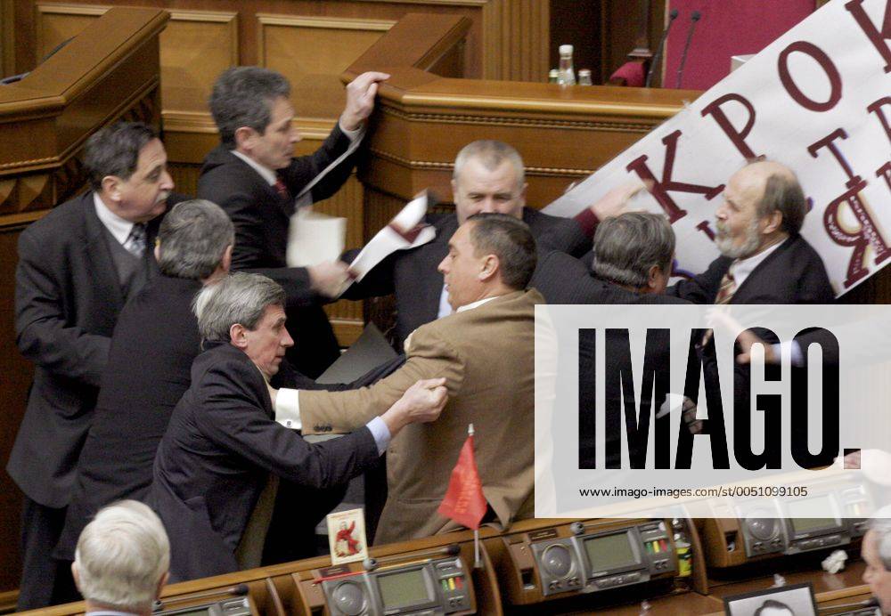 Alexander Bondarchuk und Mikola Martynenko als Protagonisten in einem Handgemenge von