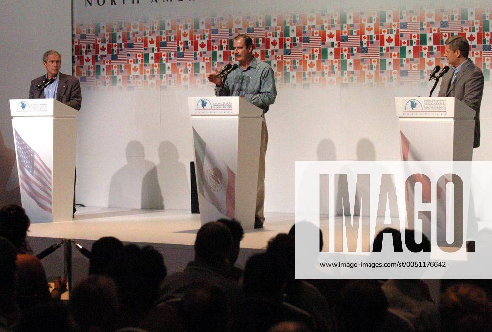V.l.n.r.: Präsident George W. Bush, Vicente Fox und Stephen Harper ...