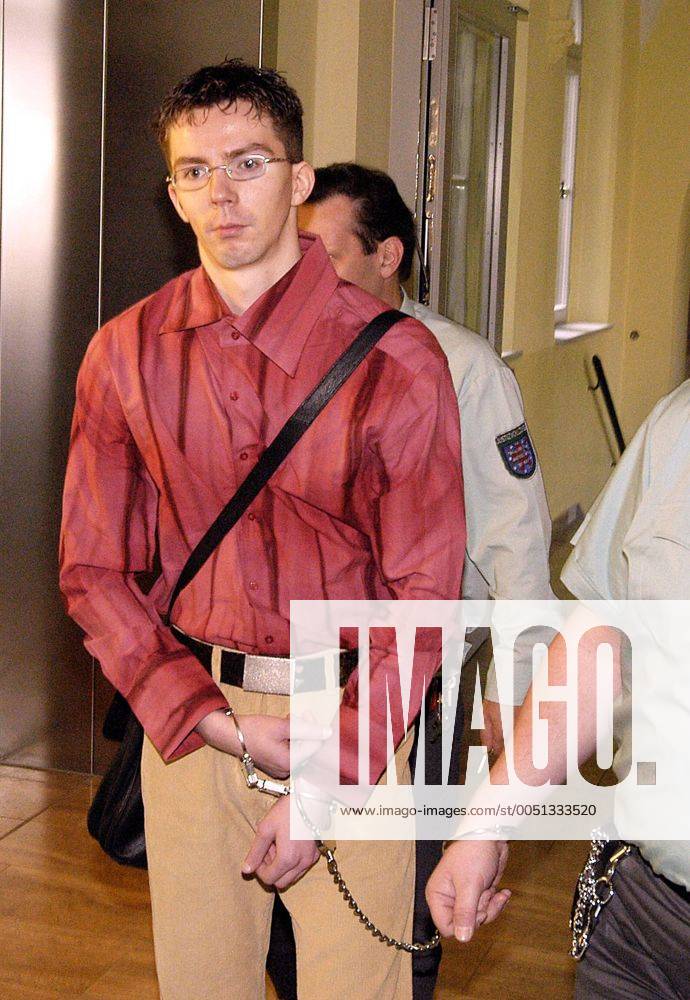 Angeklagter Hendrik Möbus (GER) vor Prozessbeginn in