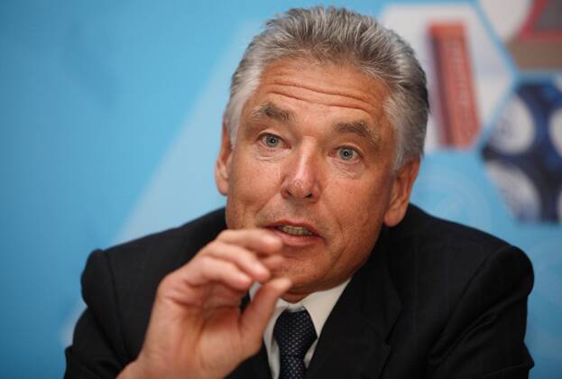 Peter Brabeck-Letmathe während einer Pressekonferenz der BASCAP in