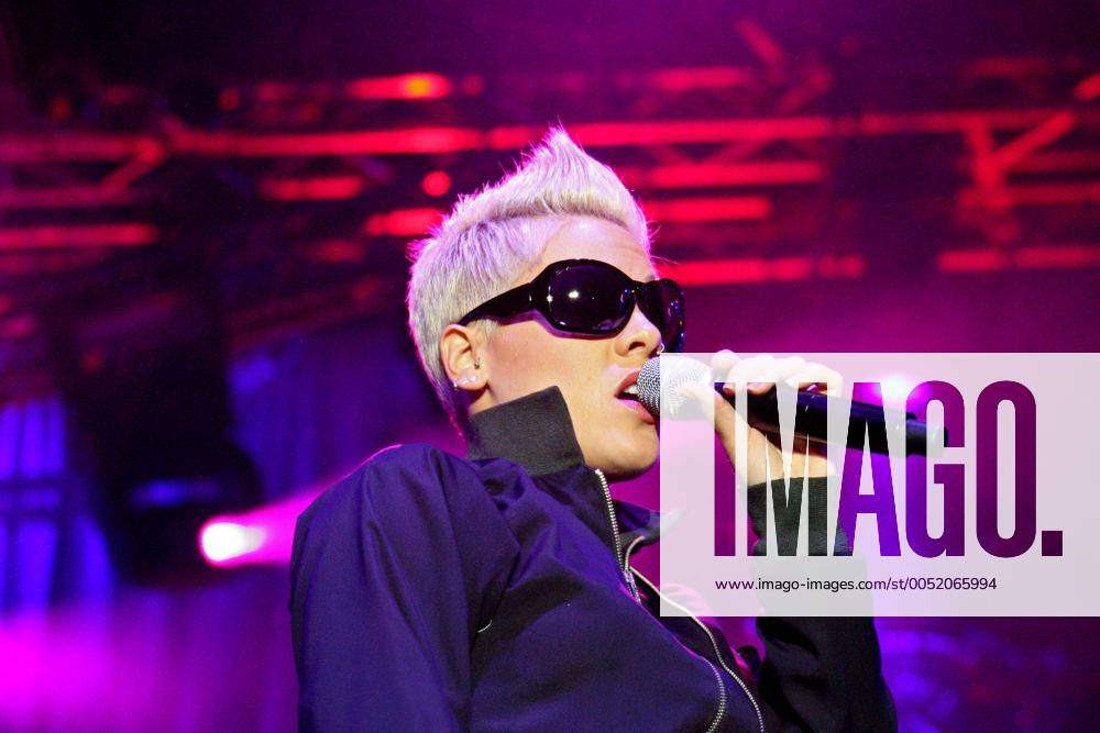 Sängerin Pink (USA) während des Eröffnungskonzerts der IFA in Berlin