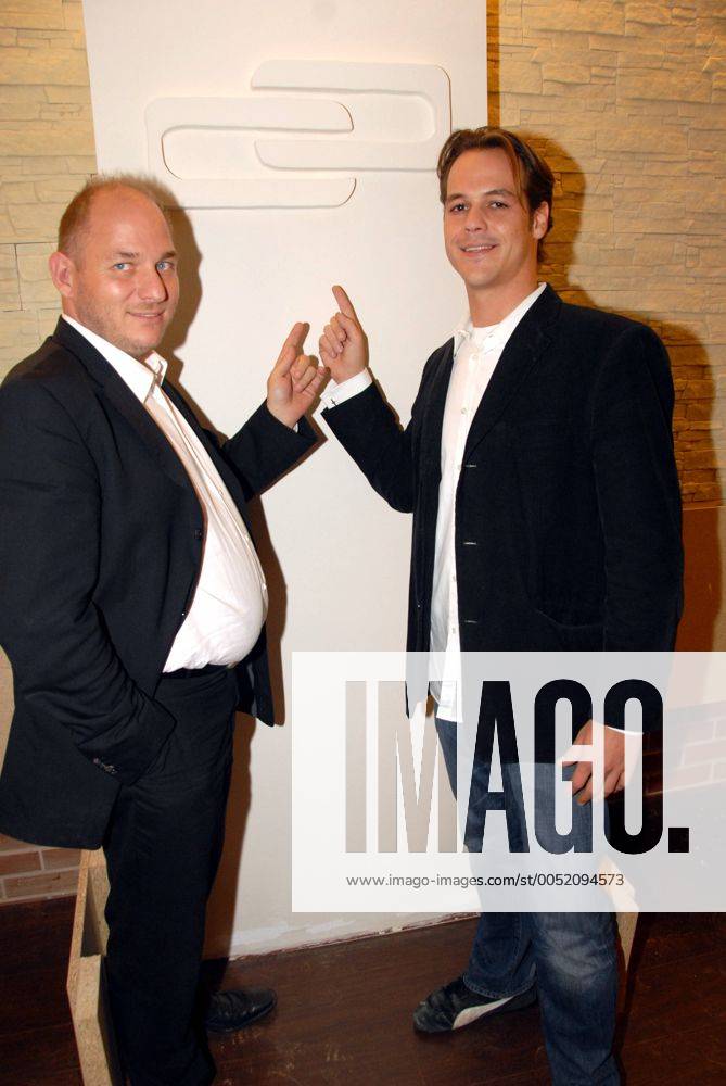 Michael Ecker (li., GER Geschäftsführer Futurecom Holding) und Johannes ...