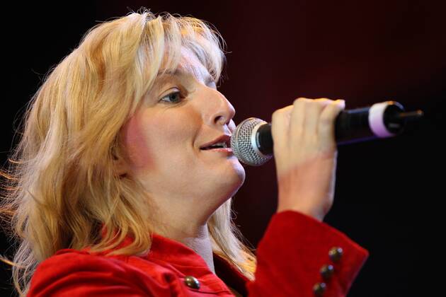 Sängerin Birgit Langer während eines Konzerts anlässlich der ...