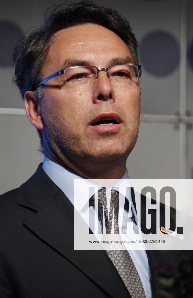 Robert Feldmeier während der Preisverleihung zum Turnarounder des Jahres in