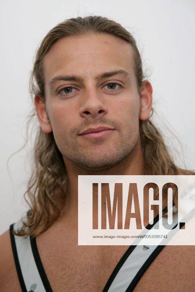 Gladiator Sam Bond aka Atlas anlässlich der Eröffnung der neuen ...