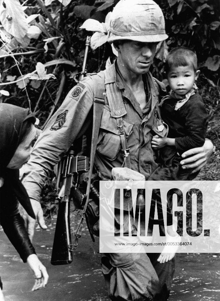 IMAGO History, Vietnamkrieg: 1955-1975 Aug 05, 1967; An Rha, Vietnam; A member of the 1st Cav