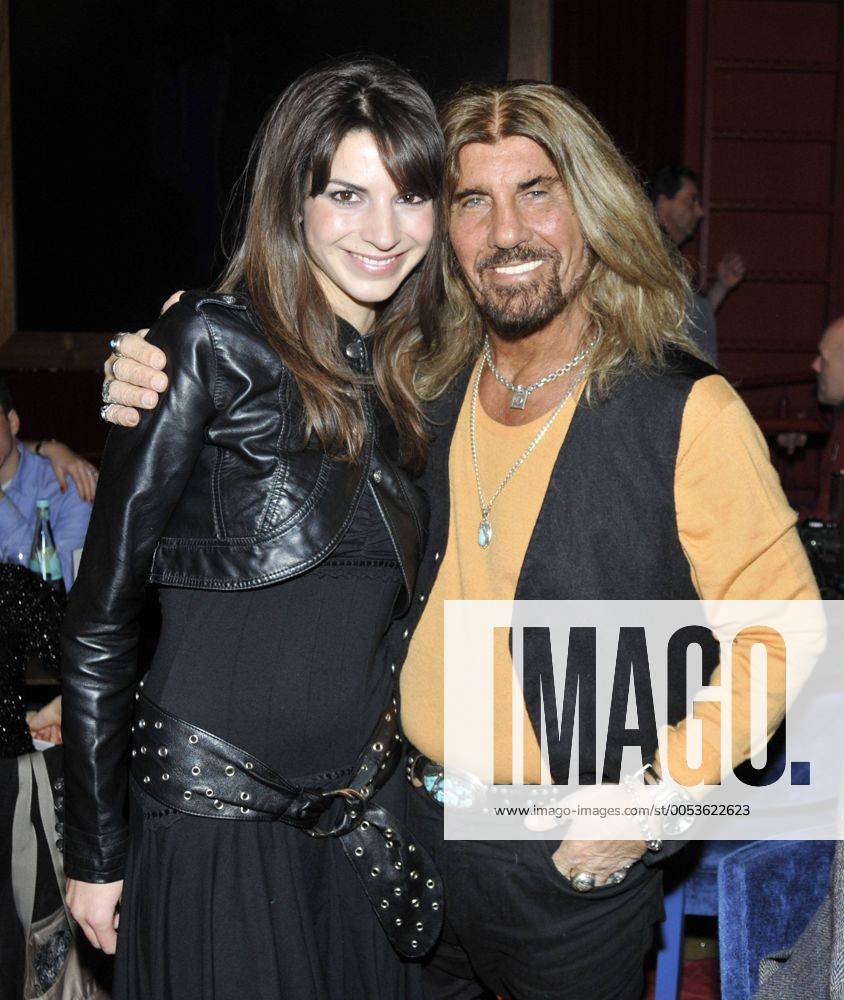 Abi Ofarim und Maike Billitis anlässlich der Premiere einer Solo-Show ...