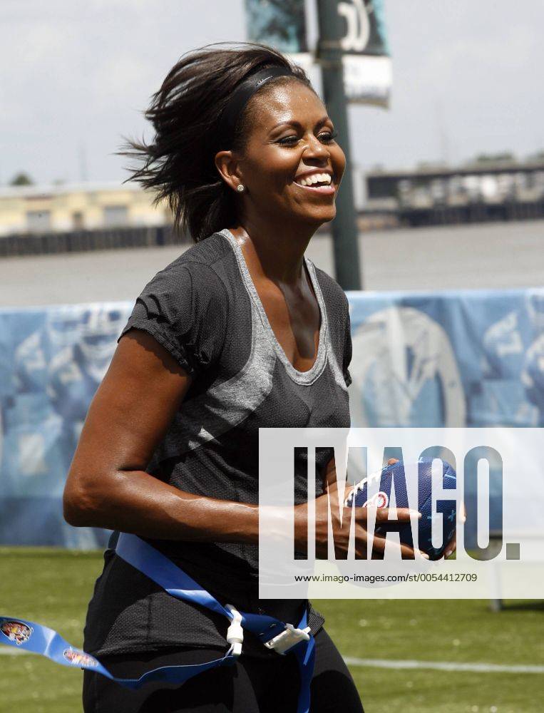 Obama Playing Football