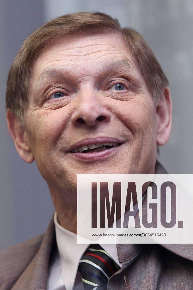 The famous Soviet singer Eduard Khil , better known as Mr. Trololo ...