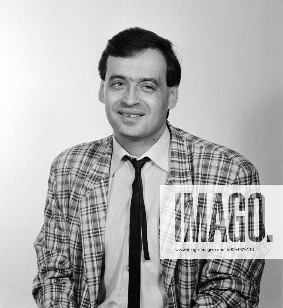 Member of Federal Parliament, Ernest Valko on picture from Ernest Valko ...