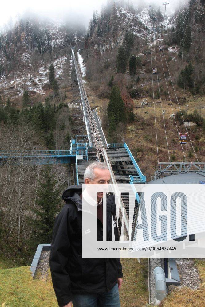 10 Jahre Gletscherbahn-Unglück Kaprun - Alte Bahn-Rampe und neue ...