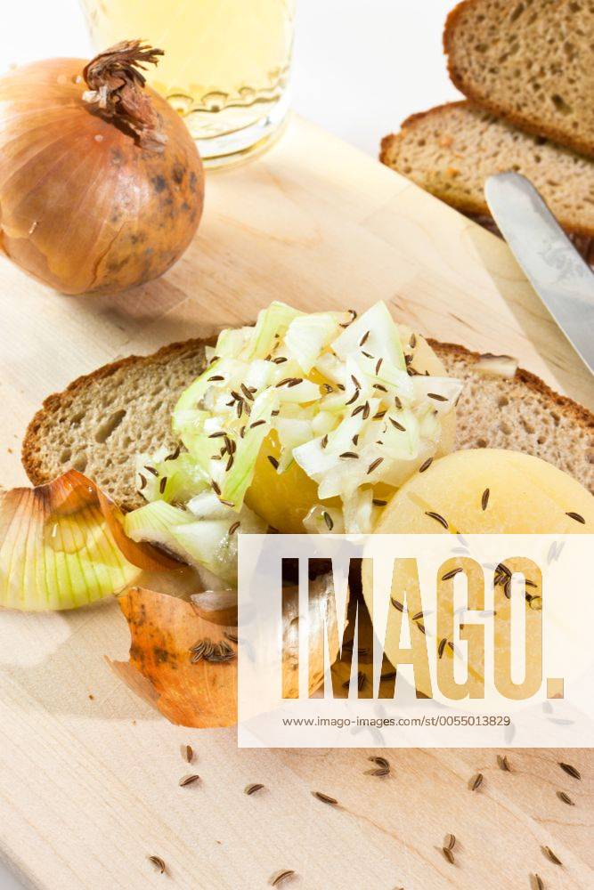 Frankfurter Traditionsgericht, angemachter Handkäse oder Harzer Käse ...