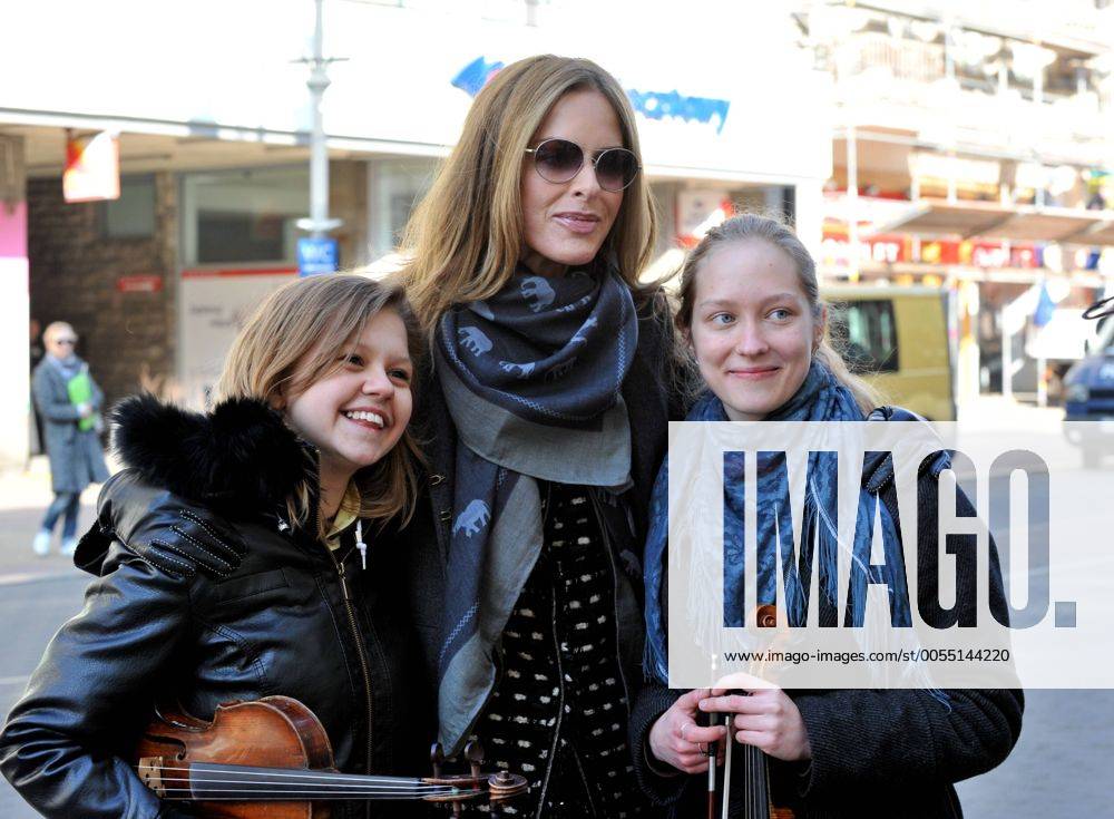 One Of The Most Famous British Fashion Advisor Trinny Woodall C Walks one-of-the-most-famous-british-fashion-advisor-trinny-woodall-c-walks
