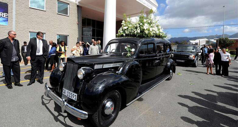 Cyril Beeka s Funeral CAPE TOWN, SOUTH AFRICA ? 2 April 2011: Mourners ...