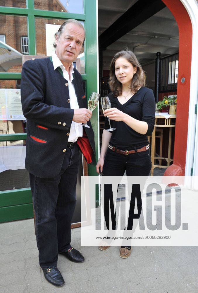 Enno Freiherr von Ruffin anlässlich seines 57. Geburtstages auf Gut ...