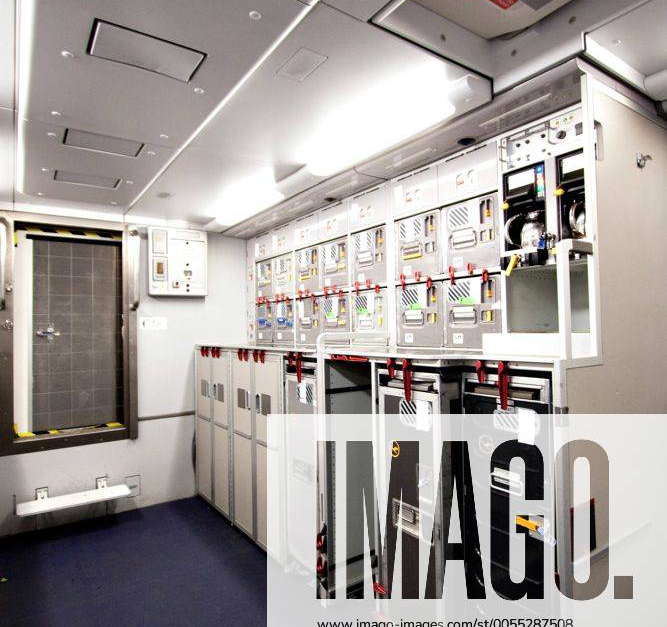 Lower Deck Galley eines Airbus A340-600