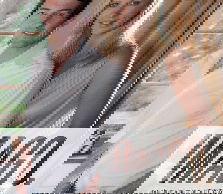 Schauspieler Veronica Ferres (als Billi Cramer) und Hans-Werner Meyer ...