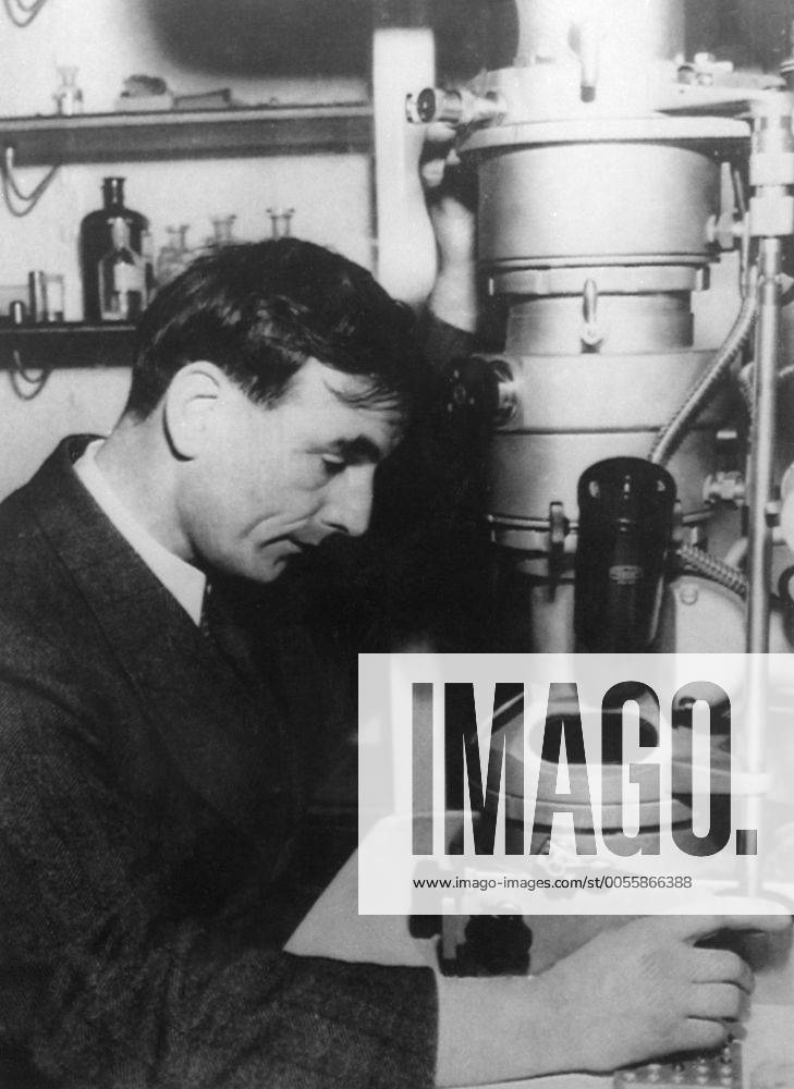 Ernst Ruska Electron Microscope