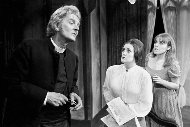 Rehearsal at the Mermaid Theatre, Puddle Dock in Pinero s celebrated ...