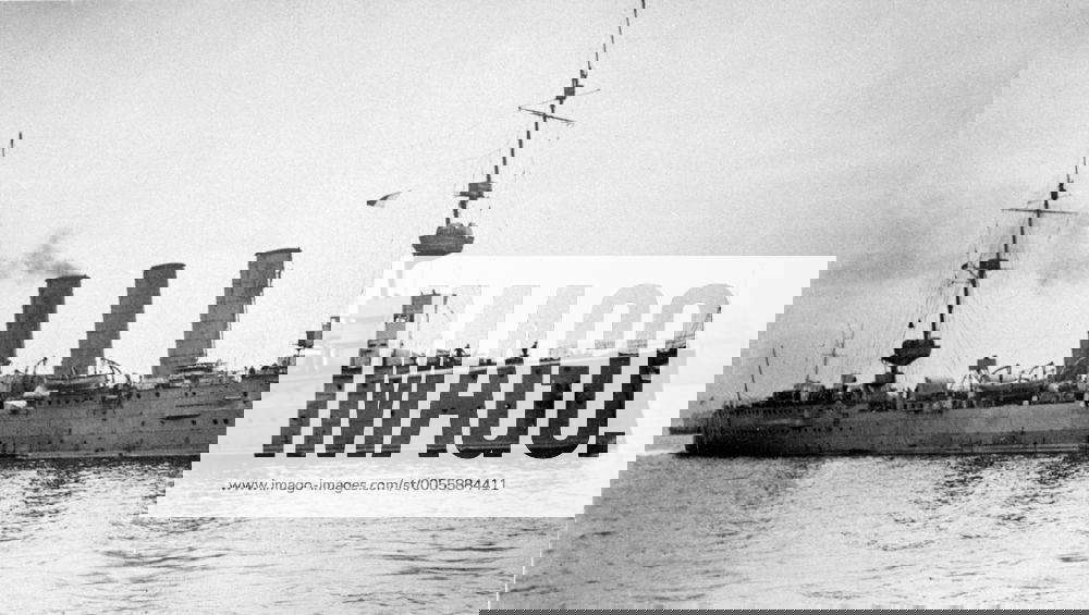 German Imperial Navy . S MS Mainz - was a light cruiser of the Kolberg ...