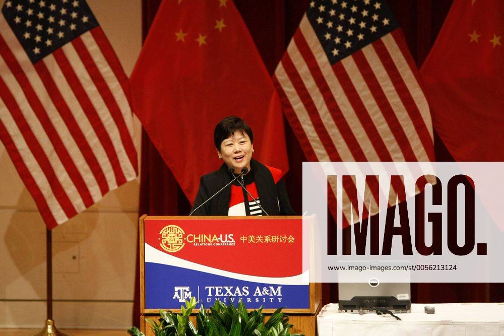(111024) -- TEXAS, Oct. 24, 2011 (Xinhua) -- Li Xiaolin, President of ...