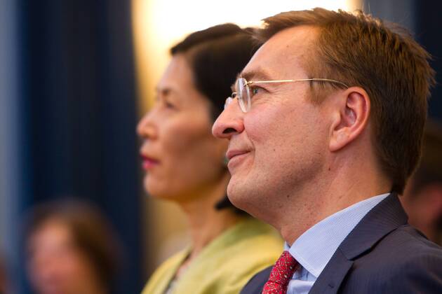 HAMBURG 02.11.2011 Inmi Kim Patterson und Erck Rickmers ...