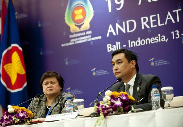 BALI, Nov. 17, 2011 The Philippines Presidential Communications ...