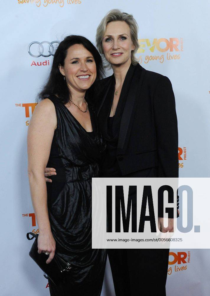 Jane Lynch Wife