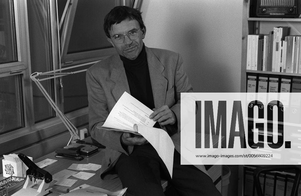 Prof. Dr. Klaus Hurrelmann 09 94 her Mann Forschung Forscher ...