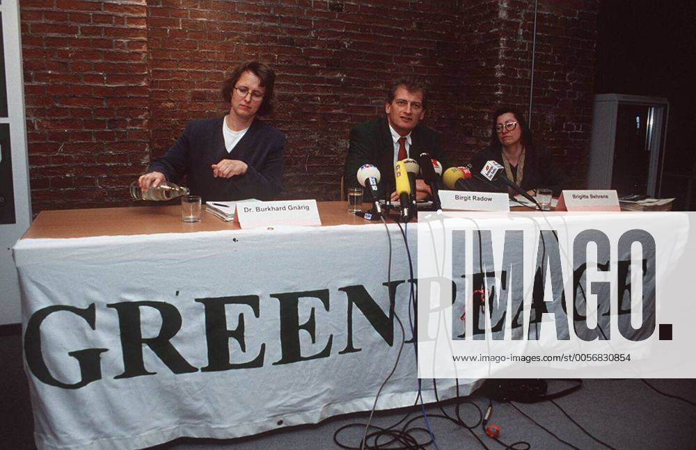 Greenpeace - Pressekonferenz v.li.: Birgit Radow, Dr. Burkhard Gnärig ...
