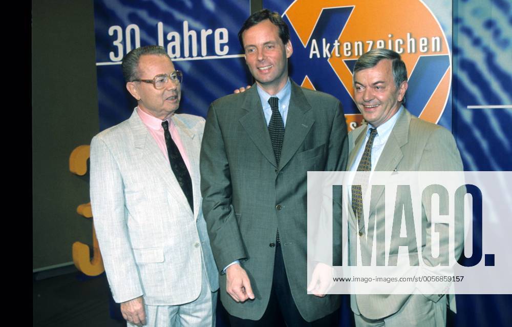 V.l.: Eduard Zimmermann, Dr. Butz Peters, Peter Nidetzky 07 97 kri TV ...