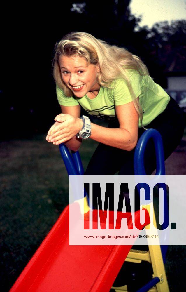 Singa Gätgens (TV-Moderatorin) 10 97 heu Frau TV Fernsehen Moderation ...