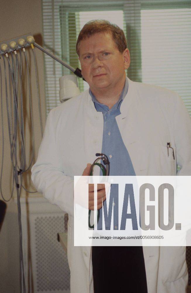 Rainer Hunold in Dr. Sommerfeld - Neues vom Bülowbogen (ARD) 01 01 ker ...