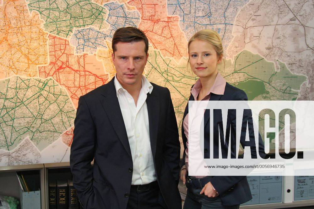 Florian Panzner als Daniel Prinz mit Susanne Bormann als Sandra Reiss ...