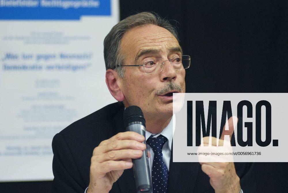 Prof. Dr. Hansjörg Geiger (Verfassungsrechtler) 01 12 thg Prof. Dr ...