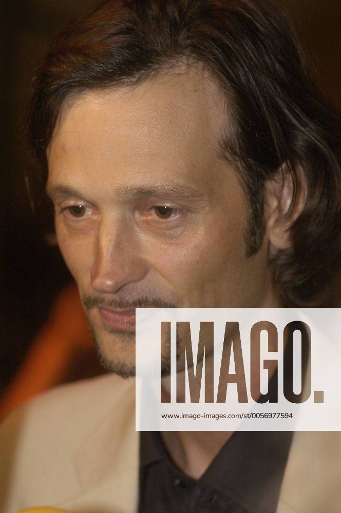 Ed Herzog (Regisseur) 08 05 pp Mann TV Fernsehen Schauspiel Film Regie hoch Portrait Anzug Sakko Jac