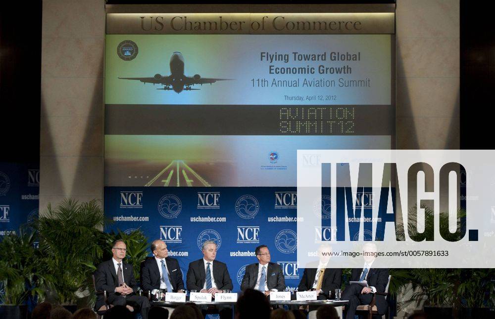 From left to right, Dave Barger, JetBlue CEO; William J. Flynn ...