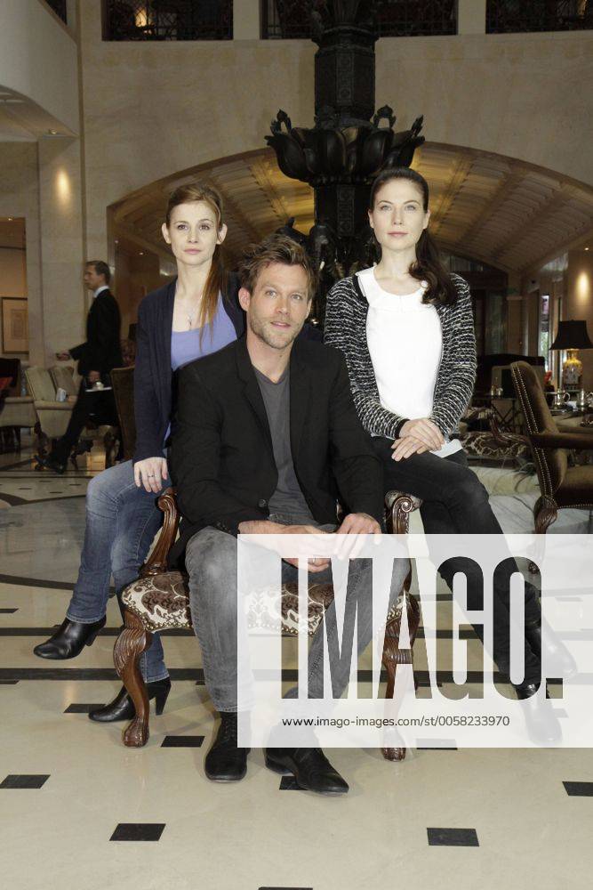 Schauspieler Josefine Preuss, Ken Duken, Nora von Waldstätten am 12.07. ...