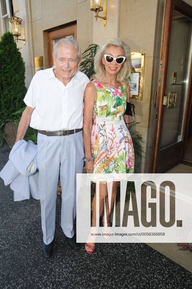 20.8.2012 - Senator Hans Himmer, Gattin Elisabeth Himmer-Hirnigel ...