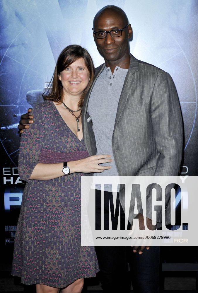 Lance Reddick & wife Stephanie Reddick PHANTOM FILM PREMIERE Hollywood ...