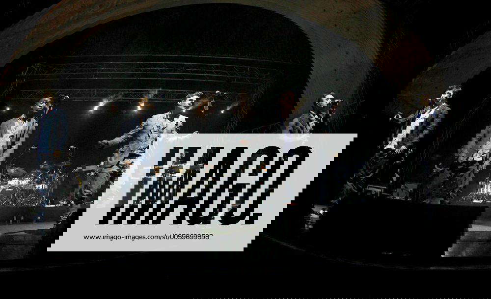 BLUE ( GBR ). (l-r) Sänger Duncan Matthew James Inglis , Simon Solomon ...