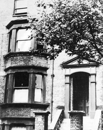 The home of Anthony and Carole Findlater in Tanza Road , Hampstead ...