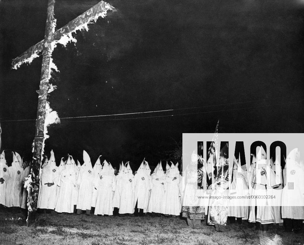 The Ku Klux Klan burns fiery cross in Georgia protest against the civil ...