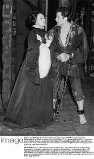 MEASURE FOR MEASURE by Shakespeare Dilys Hamlet James Kerry The Old Vic ...