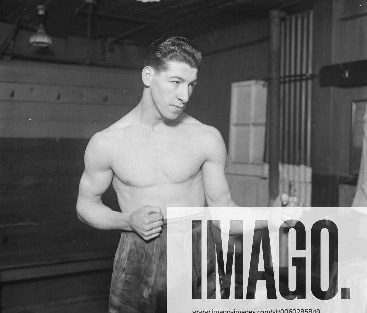 Well known boxers . Len Harvey . 1 February