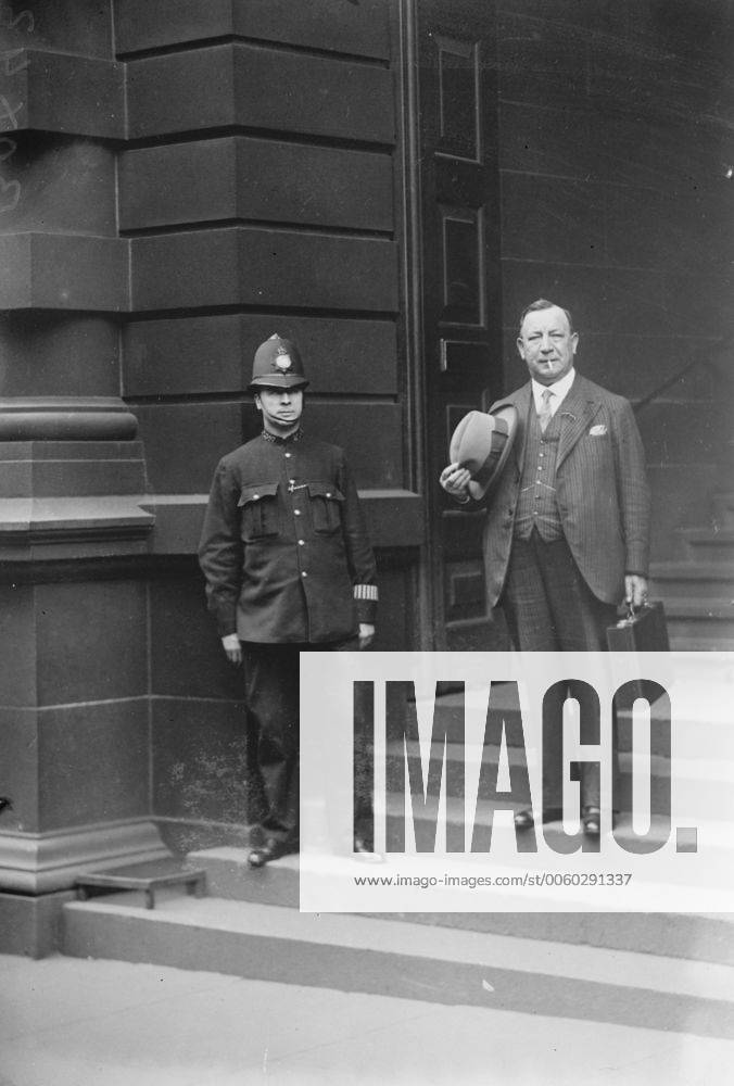 Famous Scotland Yard man retires . Superintendent Brown , one of the ...