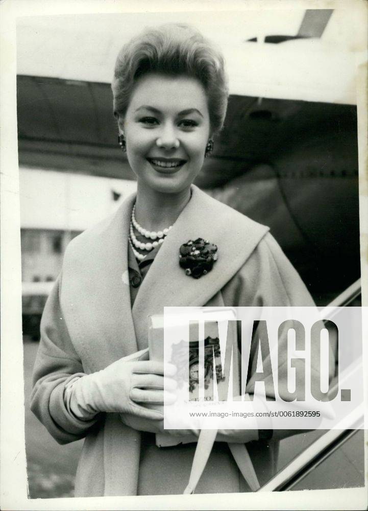 Apr. 04, 1948 - Mitzi Gaynor Arrives for Premiere of Southe Pacific ...