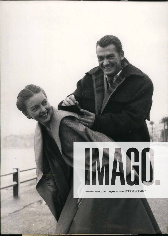 Mar. 03, 1954 - Michiko Tanaka and Victor de Kowa. Y - ZUMAk09