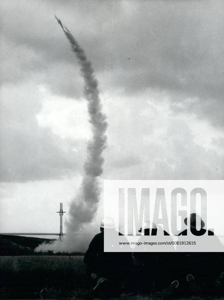 Aug. 08, 1957 - Space rocket start The first time after World War II a ...